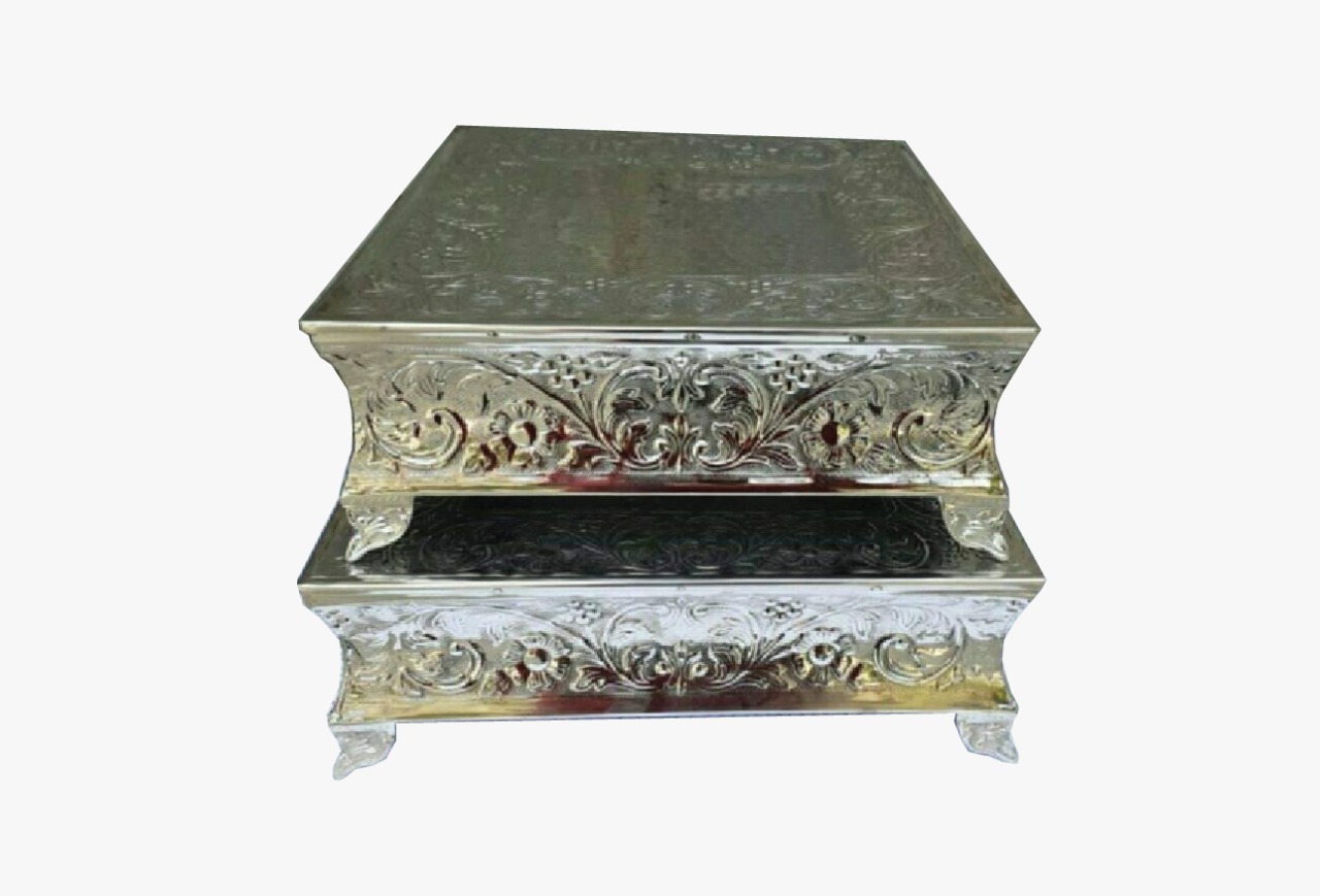 Silver Square Cake Stand - Quality Baking & Cake Decorating Accessories